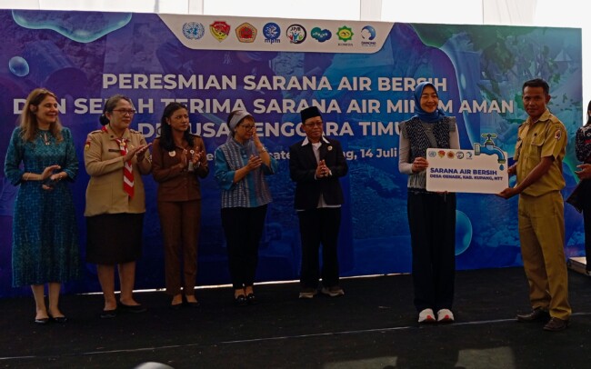 Kerja Keras Danone Indonesia Dan Mitra Tingkatkan PAD Desa Oenaek Dari ...